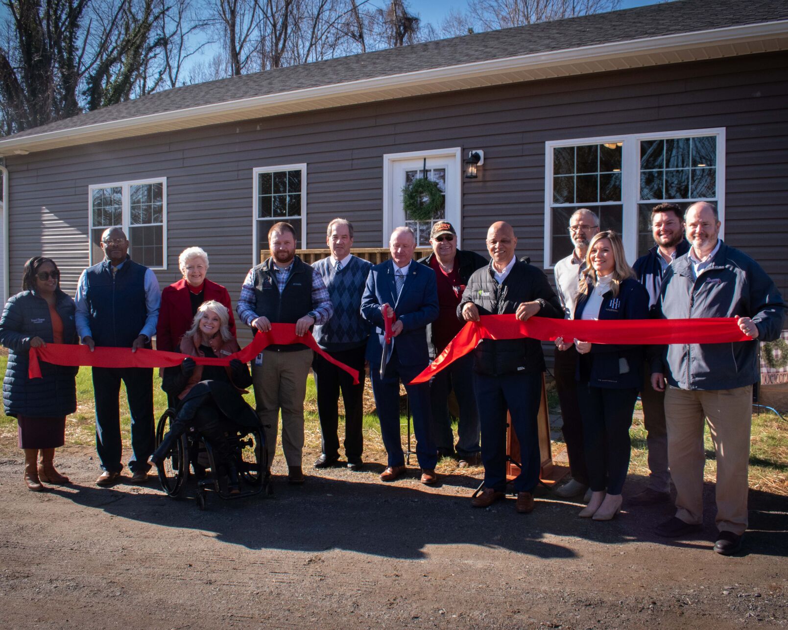 Ribbon-cutting marks new start for Villa Heights community