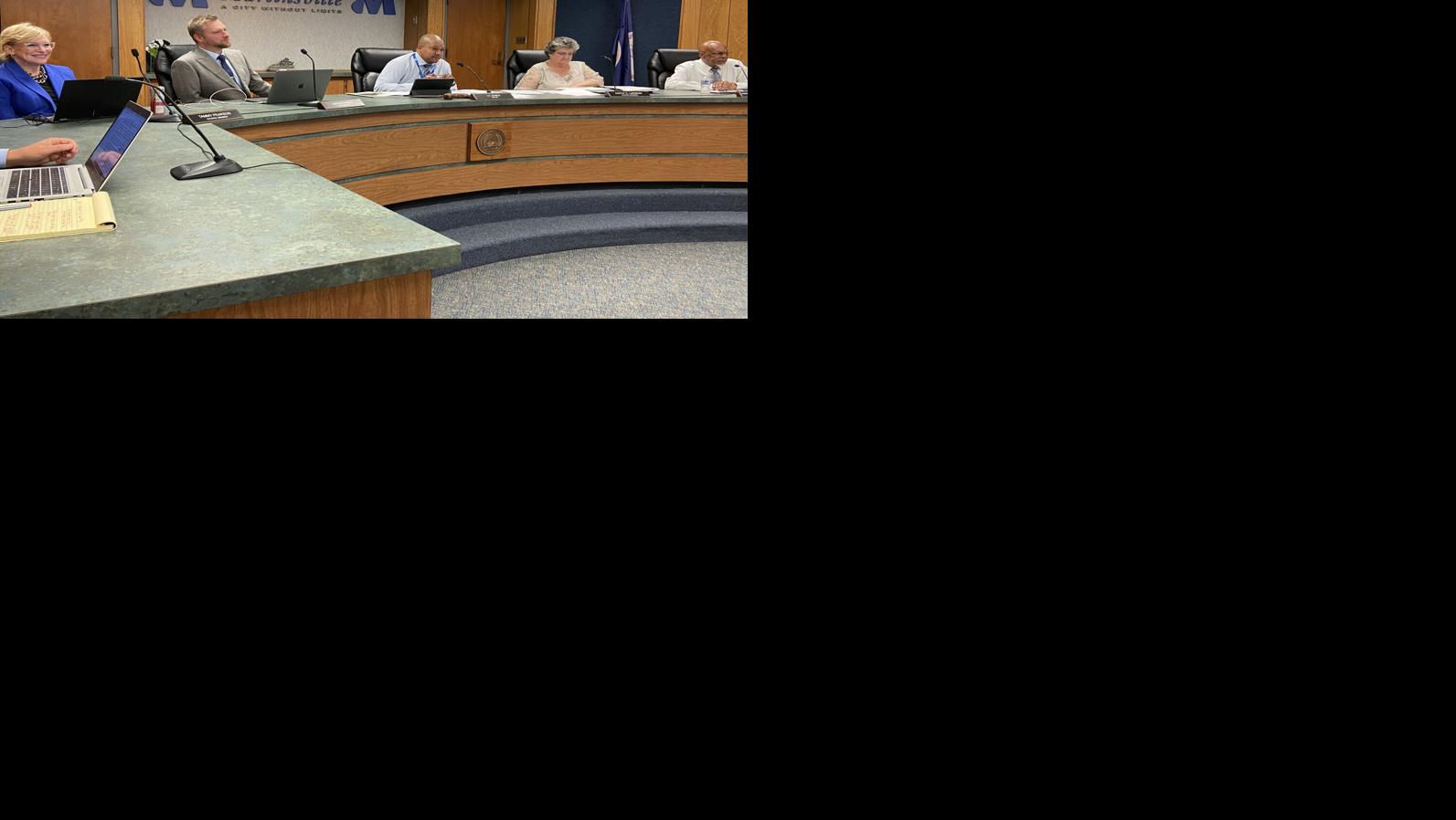 Former vice mayor accuses Council of acting illegally