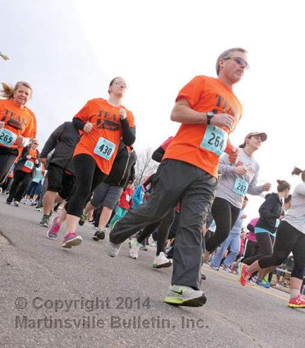 Runners honor late Jeff Turton