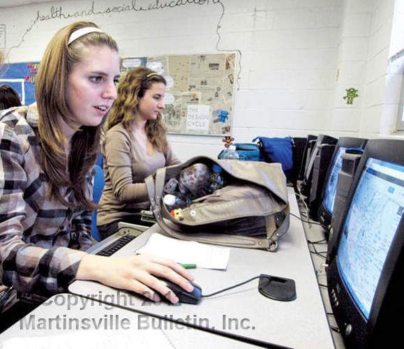 Italian teenagers compare culture, lifestyle