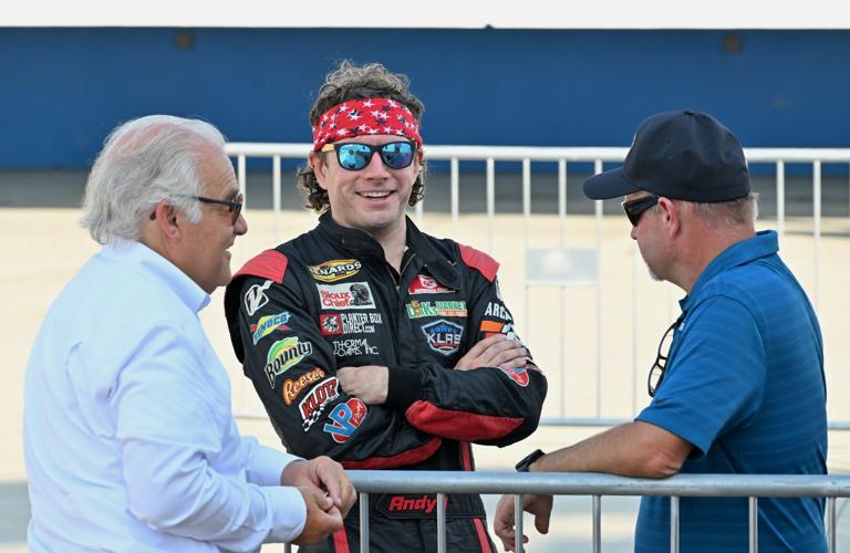 Andy Jankowiak brings oval track experience to Martinsville Speedway ...