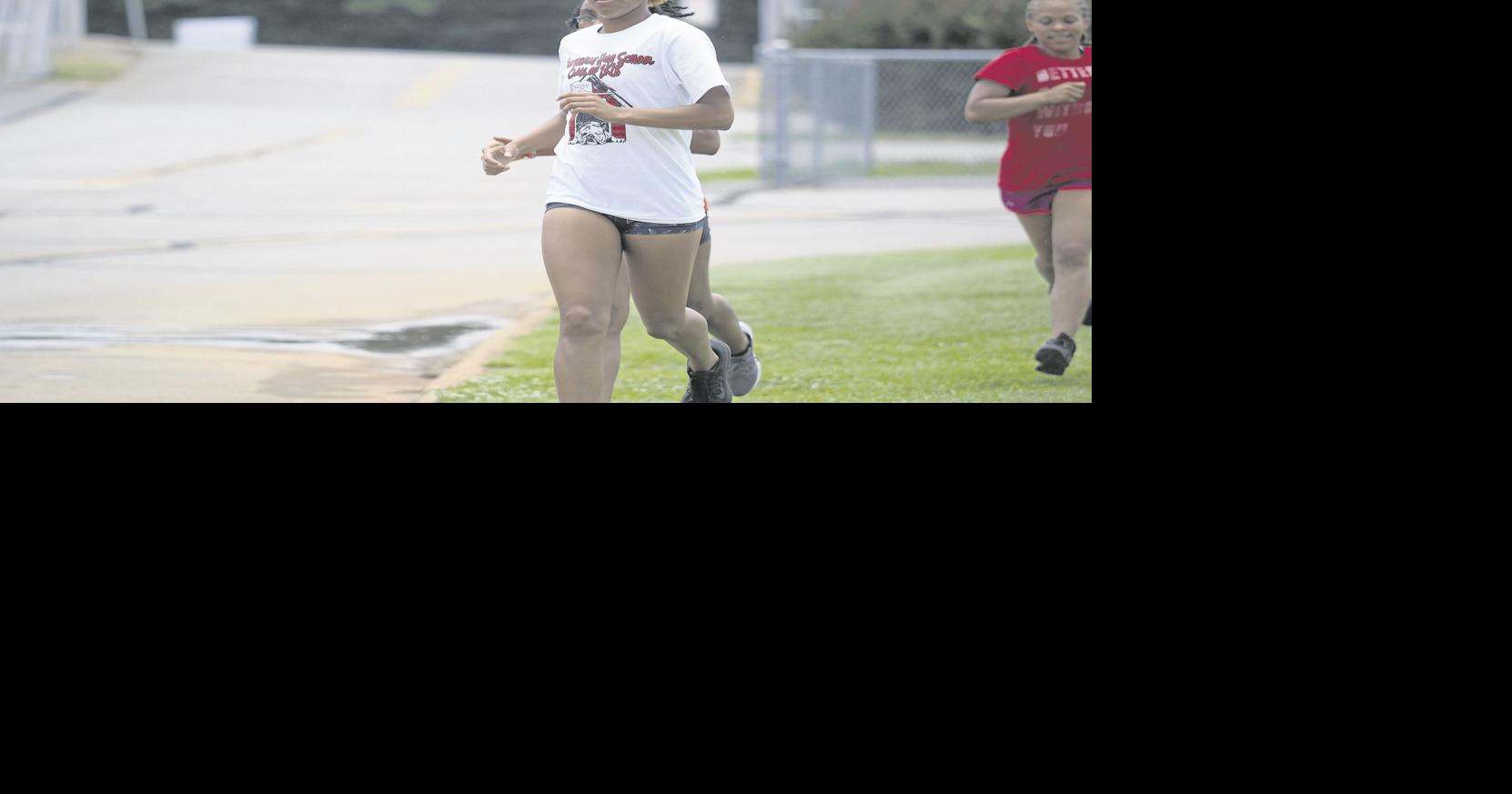 GIRLS TRACK AND FIELD: Gravely aiming high at state championships