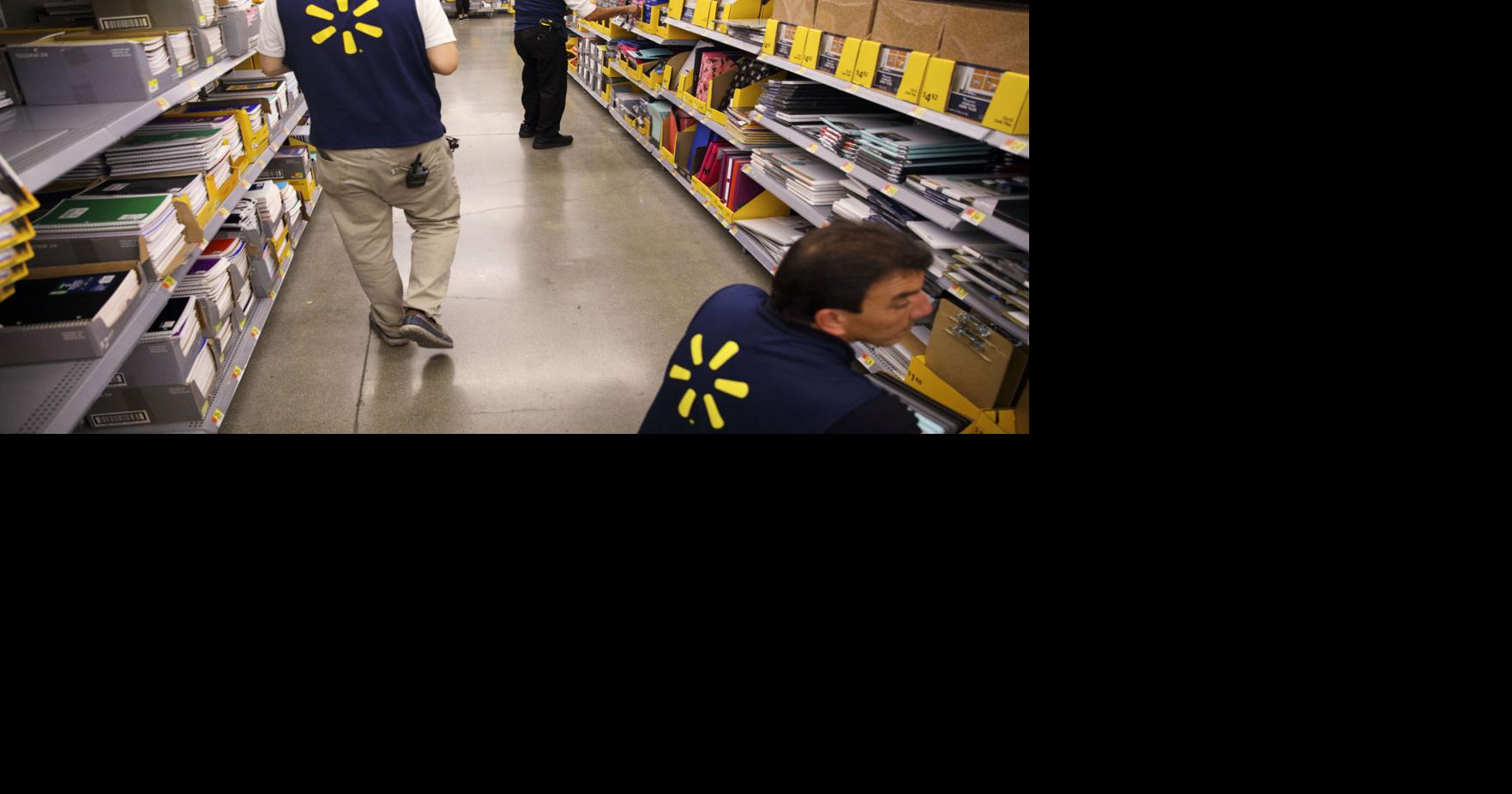 Walmart agrees to raise starting salary, deliver bonuses