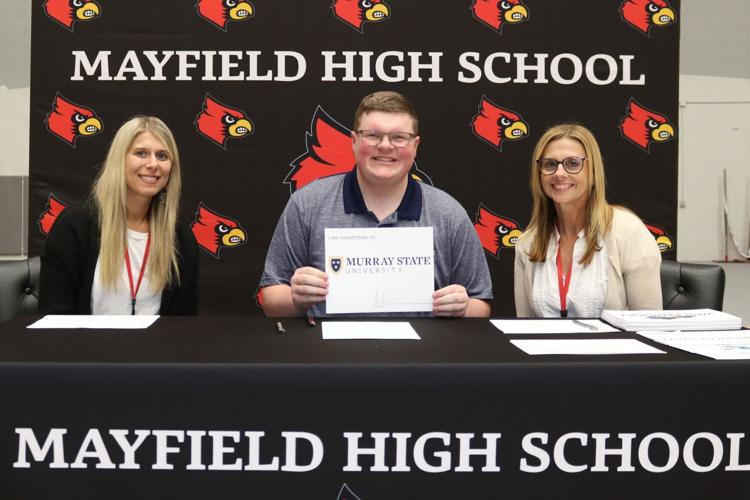 Mayfield Class of 2026 celebrates graduation | | mayfield-messenger.com