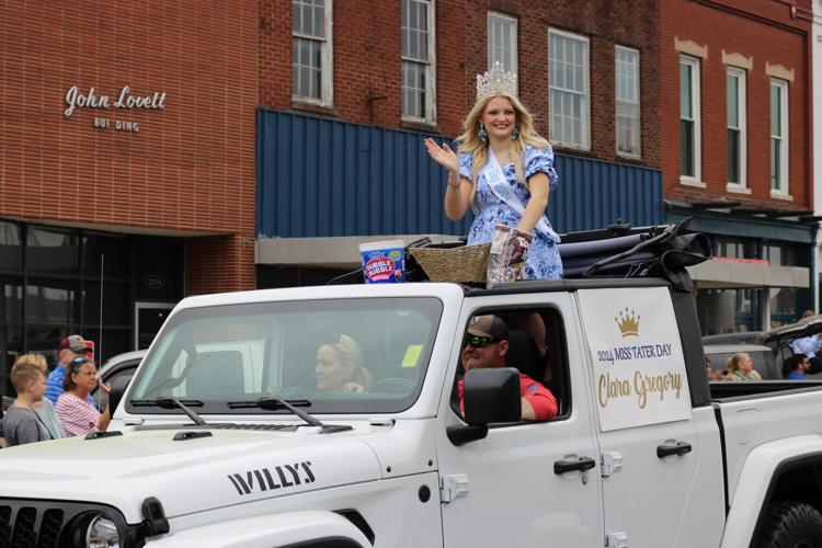 Tater Day draws crowd to Benton as generations share annual tradition ...