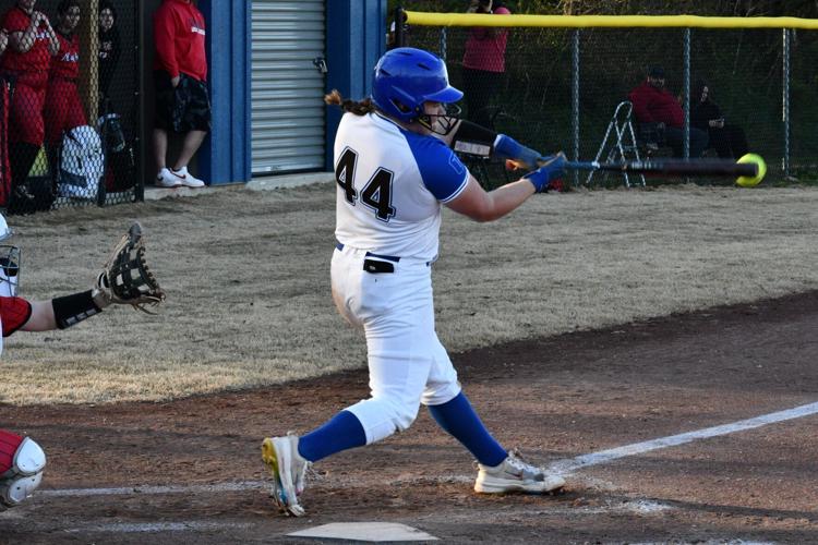 Lady Eagles dominant in Battle of the Birds victory | Sports | mayfield ...
