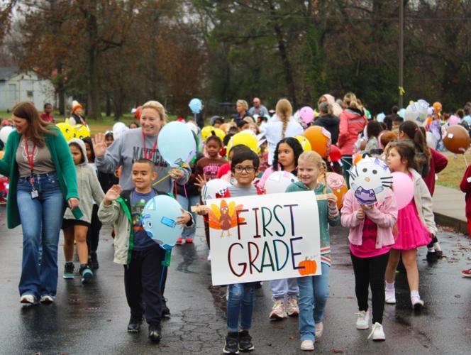 Mayfield Elementary celebrates, creates tradition in Thanksgiving ...