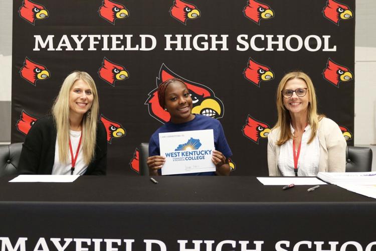 Mayfield Class of 2026 celebrates graduation | | mayfield-messenger.com