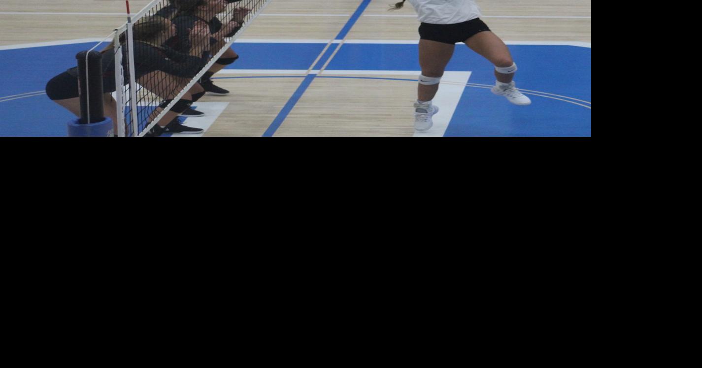 Courtney's family has been big help on volleyball court, preparing for ...