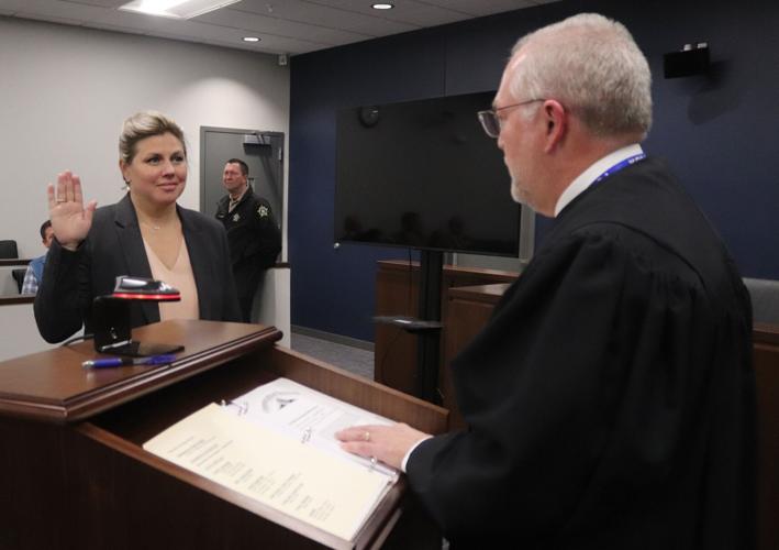 Taking the oath of office | News | mayfield-messenger.com