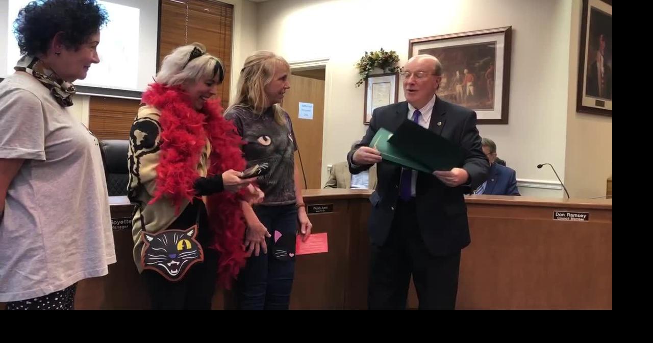 Mercy Fund animal advocates honored as Marion's Citizens of the Month