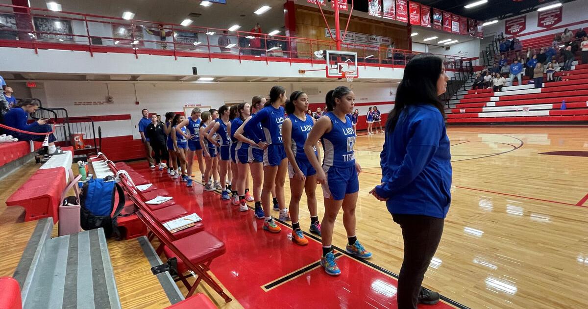 Titans, Lady Titans continue its good play wins at Erwin