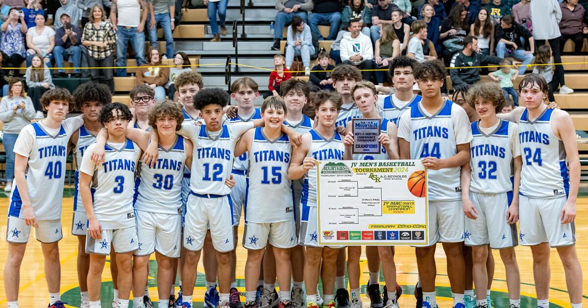 Titan, Lady Titans jayvees finish season