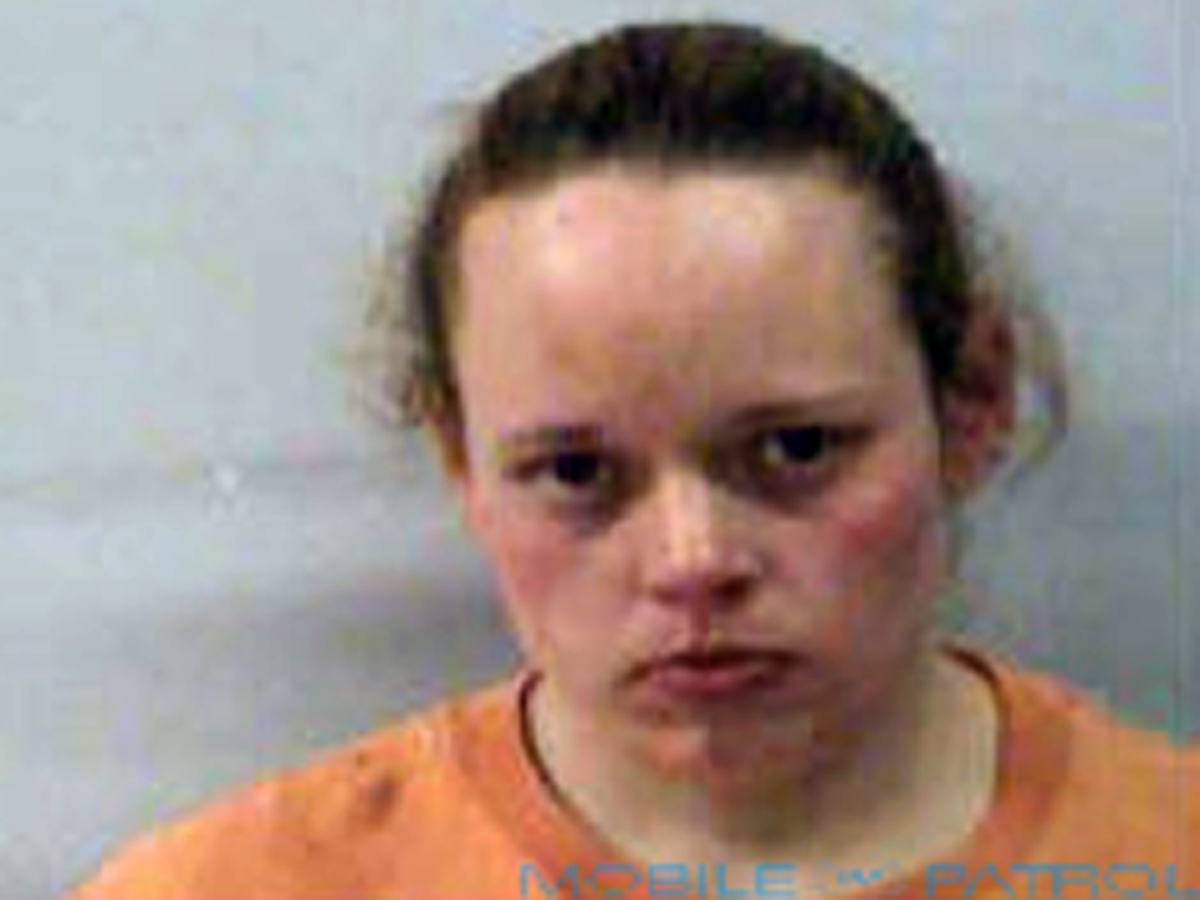 Two charged in connection with theft of 80-year-old woman's purse in ... Two charged in connection with theft of 80-year-old woman's purse in ...