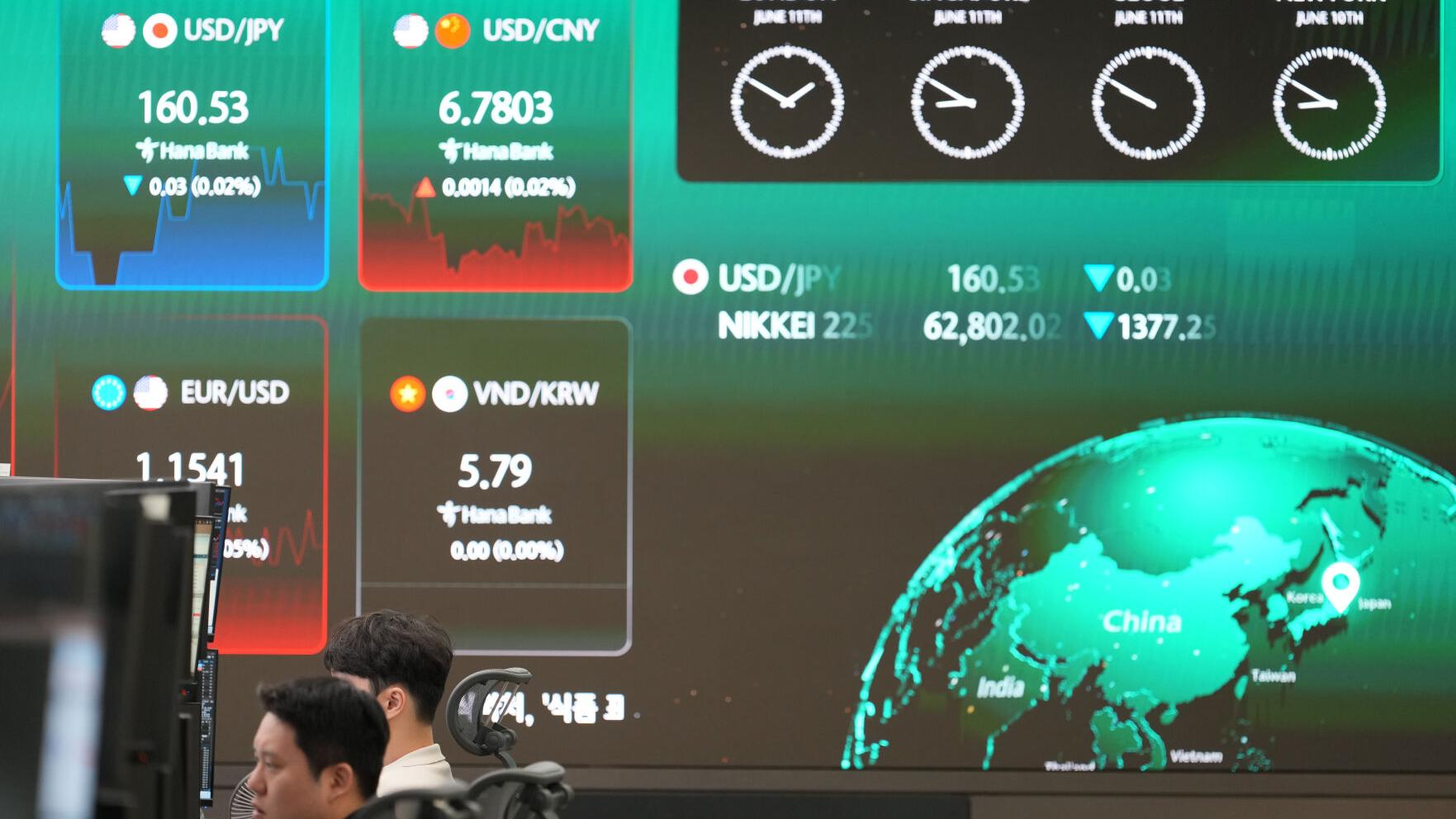 Asian shares slip after another sell-off of AI stocks on Wall St, while ...