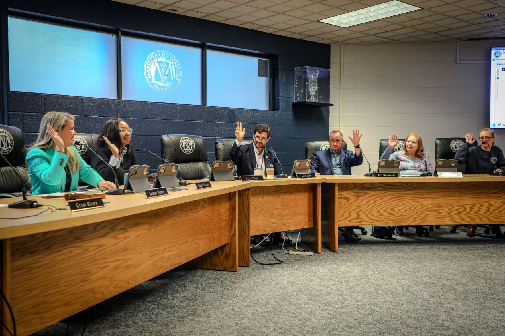 Marietta school board extends bonuses to all staff | Education ...