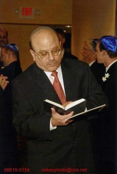 STEVEN LEBOW: From a Rabbi, on Christmas Eve | Opinion | mdjonline.com