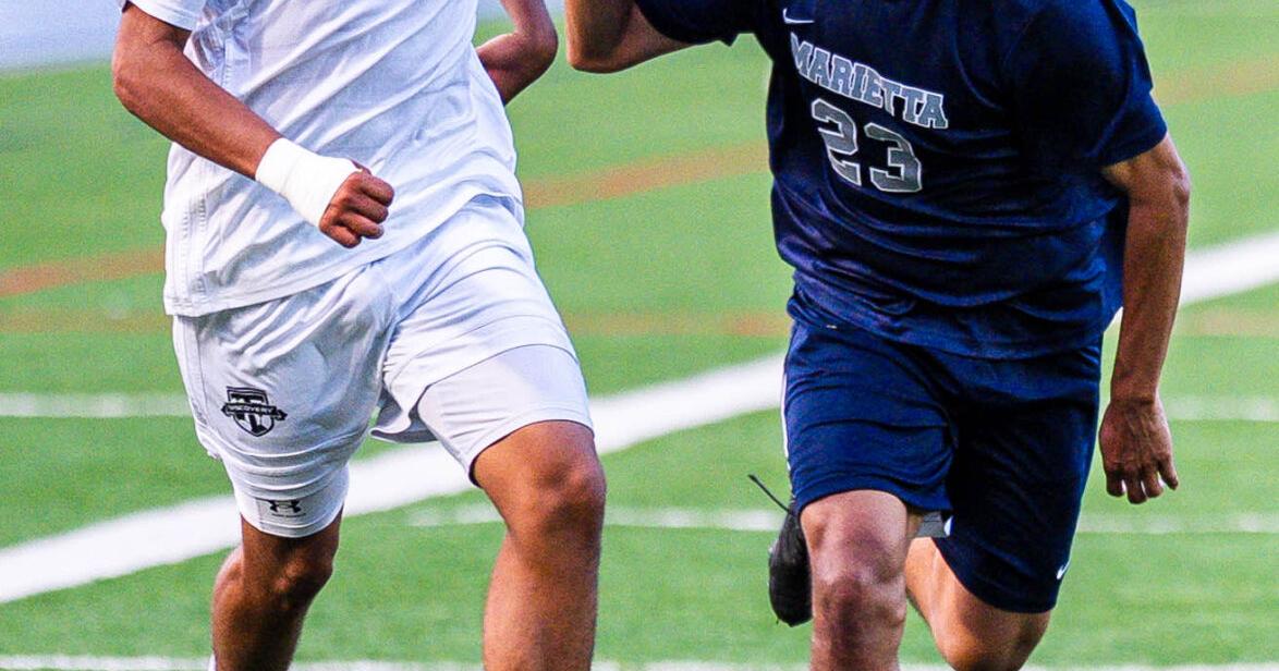 Boisterous Discovery Fans Help Titans Down Marietta | Sports ...