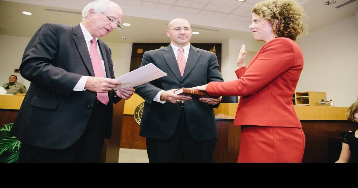Allison Barnes Salter sworn in as new State Court judge | News ...