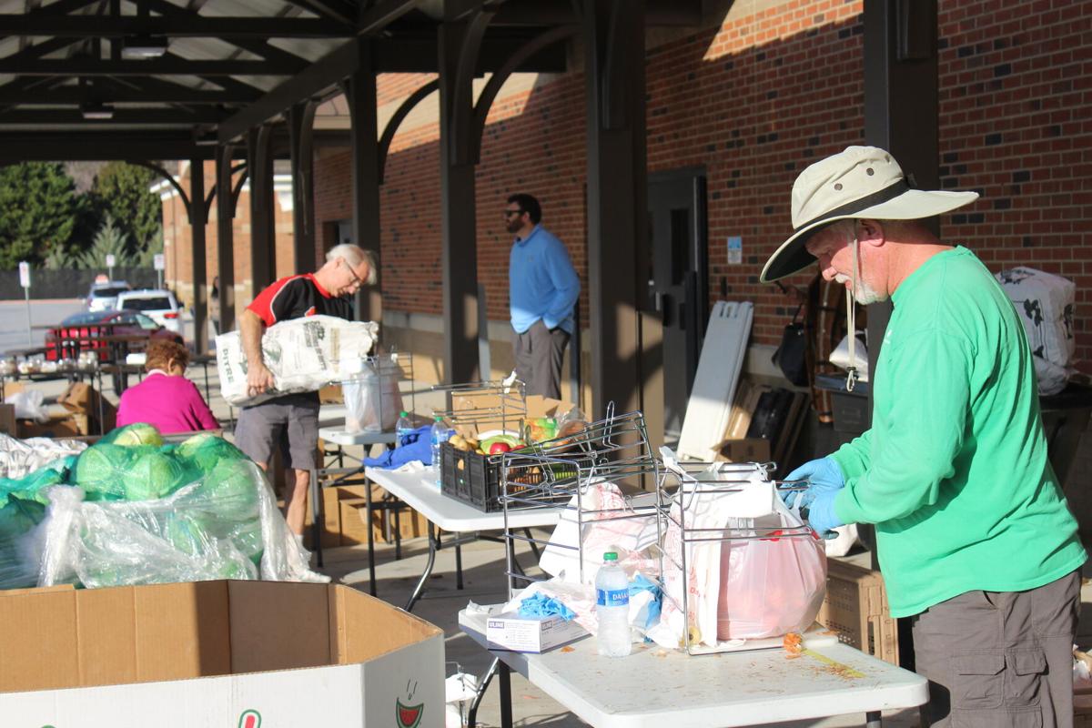 Cobb YMCA distributes fresh food for Giving Tuesday | News | mdjonline.com