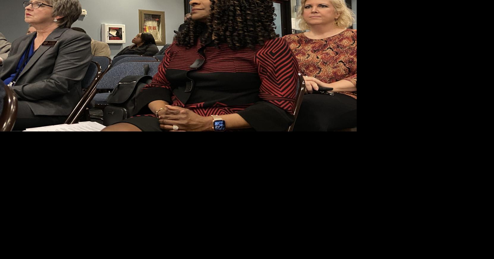 Cobb commissioners to pay new county manager more than predecessor ...