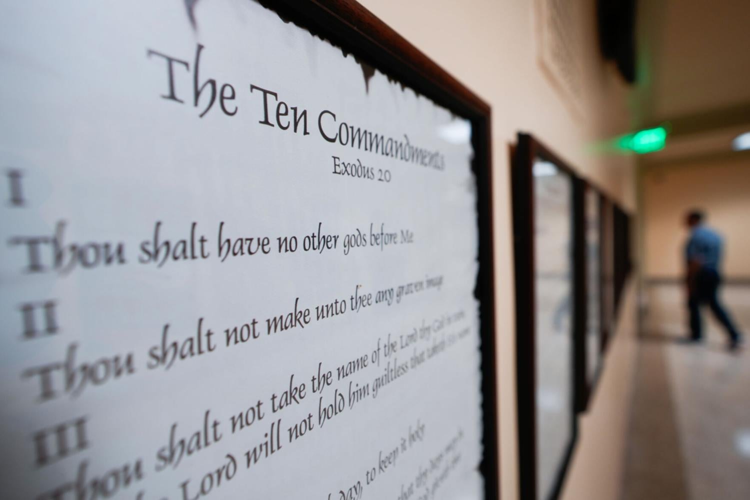 Texas can require public schools to display Ten Commandments in ...