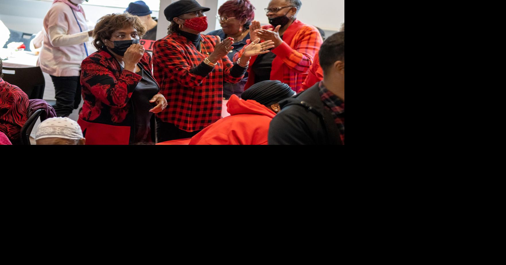 Comcast donates 100 laptops to Union City seniors | Community ...