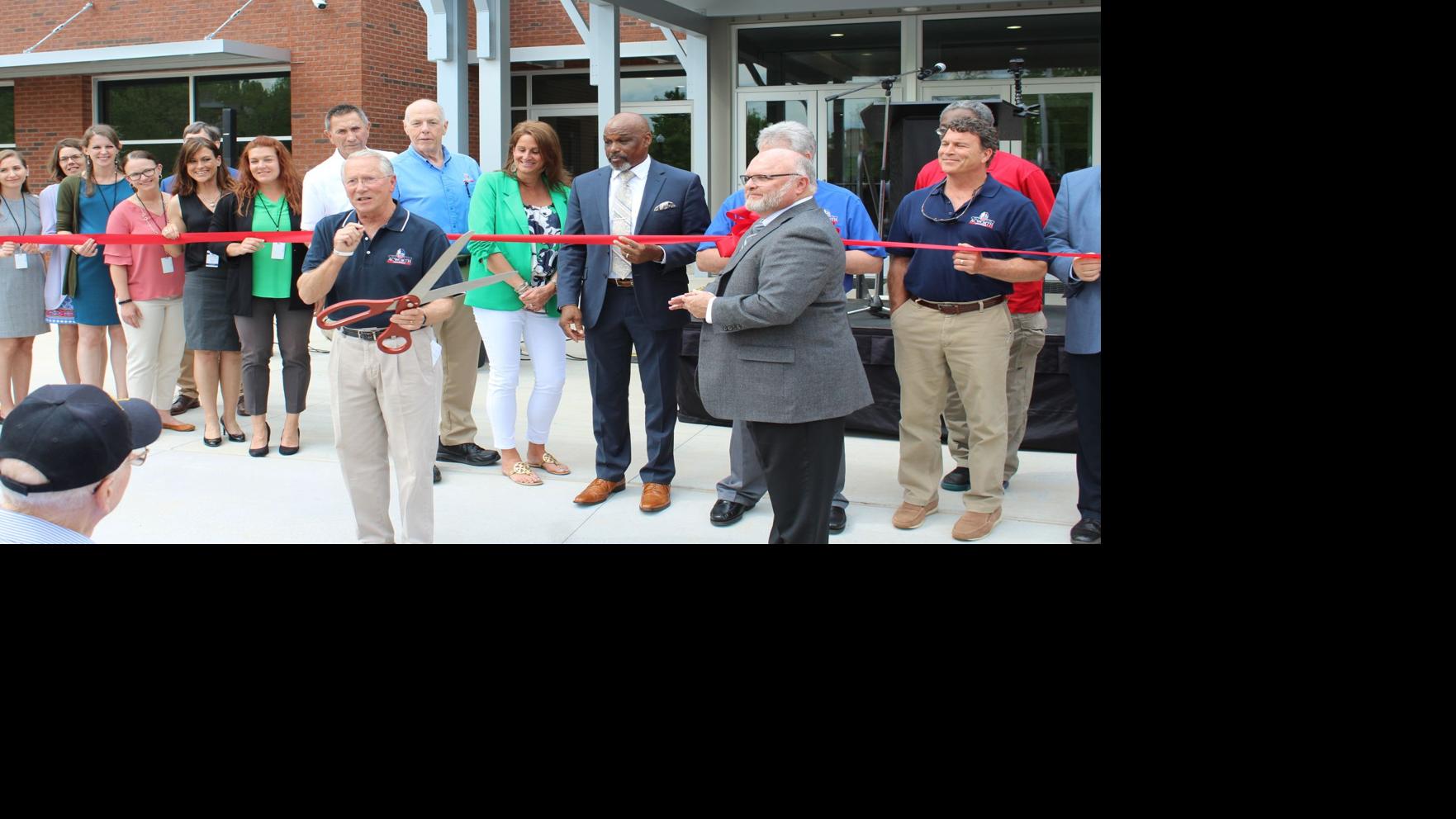Acworth's $12 million community center now open for events, exercise ...