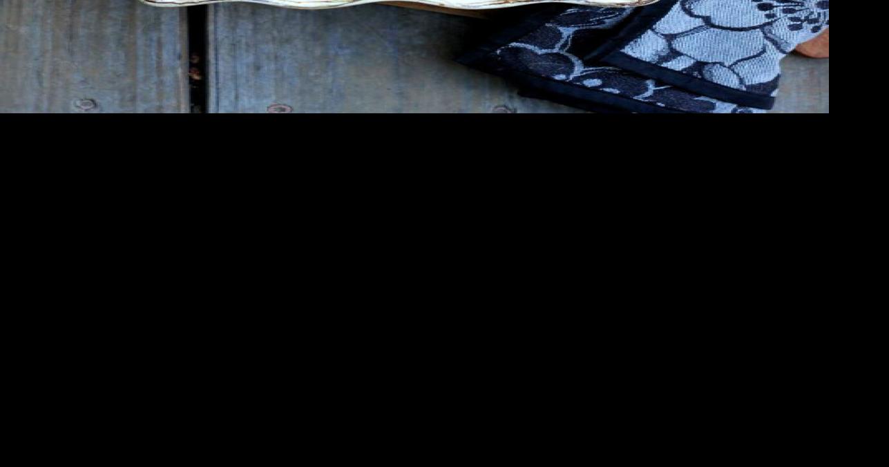 TASTE FOOD: BLAND, RUBBERY CHEESE NEED NOT APPLY | Bonus | mdjonline.com