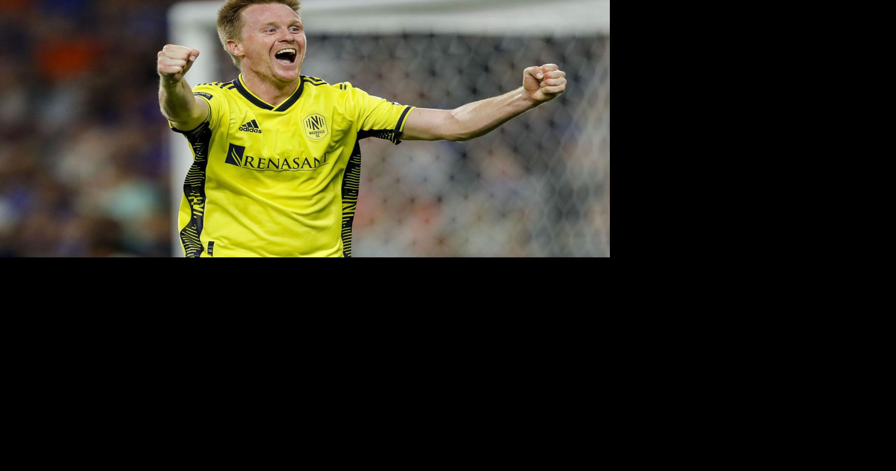 Dax McCarty signs with Atlanta for a 19th MLS season | Fieldlevel ...