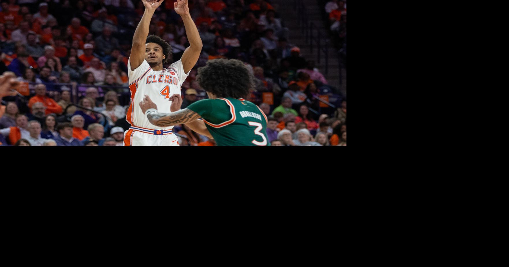 Carter Welling scores 18 as No. 22 Clemson wins its ninth straight with ...