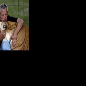 Tiger trainer grabs life by tail | National News | mdjonline.com