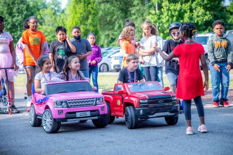 PHOTOS: Pomp and circumstance for Sawyer Road Elementary readers | News ...