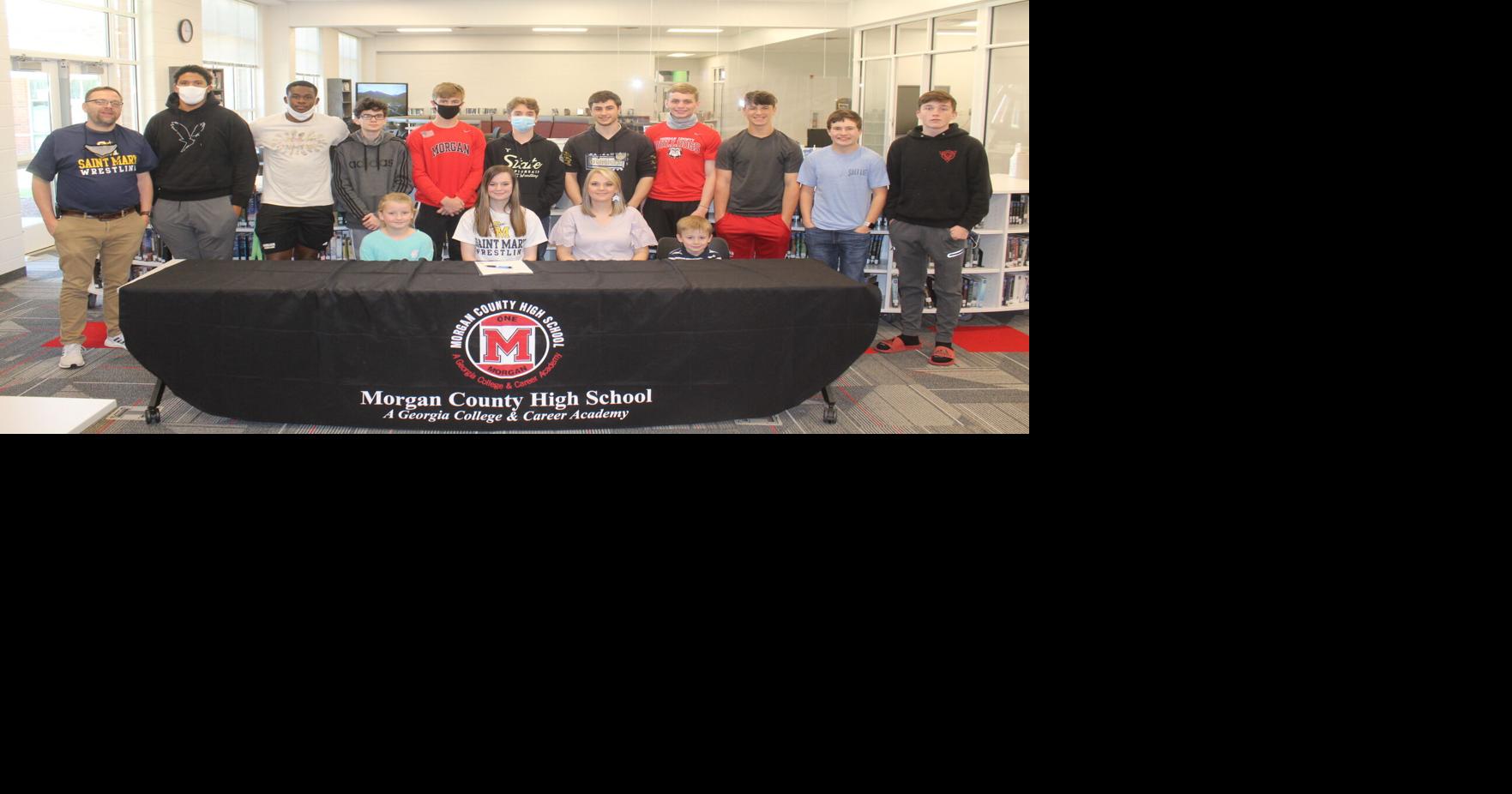 Reba Hall is first female wrestler at MCHS to earn spot on college team ...