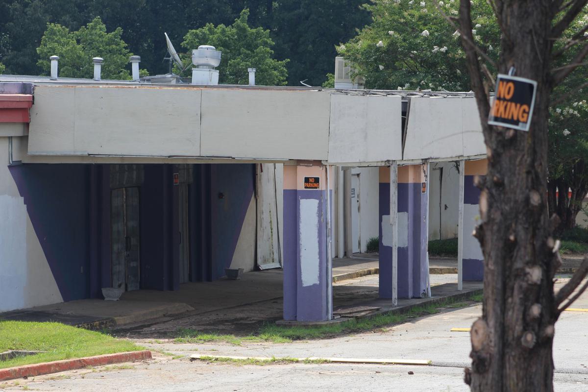 Judge: Sprayberry Crossing shopping center ‘blighted,’ must be fixed ...