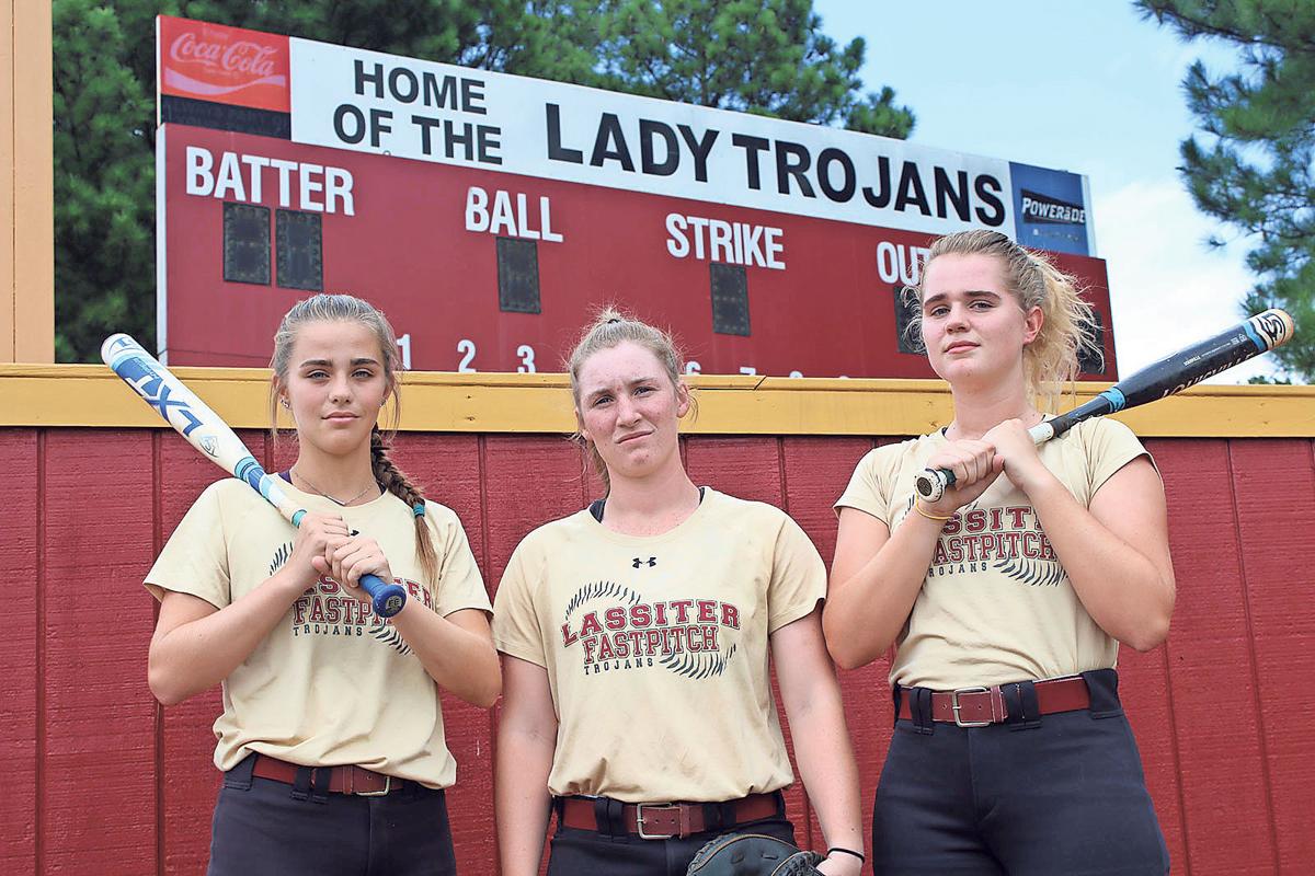 Lassiter softball team aims high again in 2017 | Sports | mdjonline.com