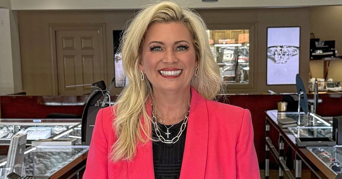 Angie Holcombe returns to Cumberland Diamond Exchange as Sales Manager ...
