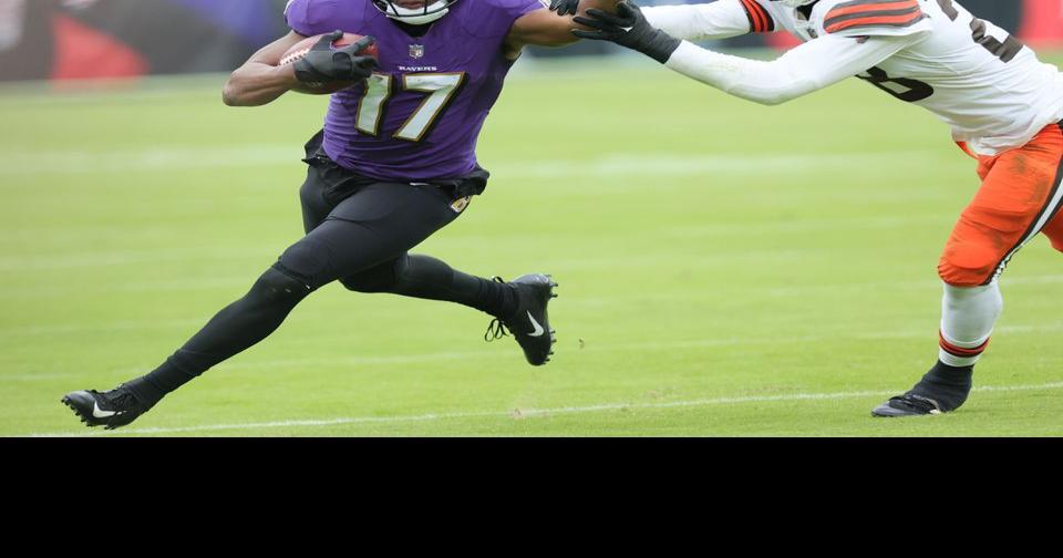 Hillgrove alum Kenyan Drake goes from plane to pads with Indianapolis ...