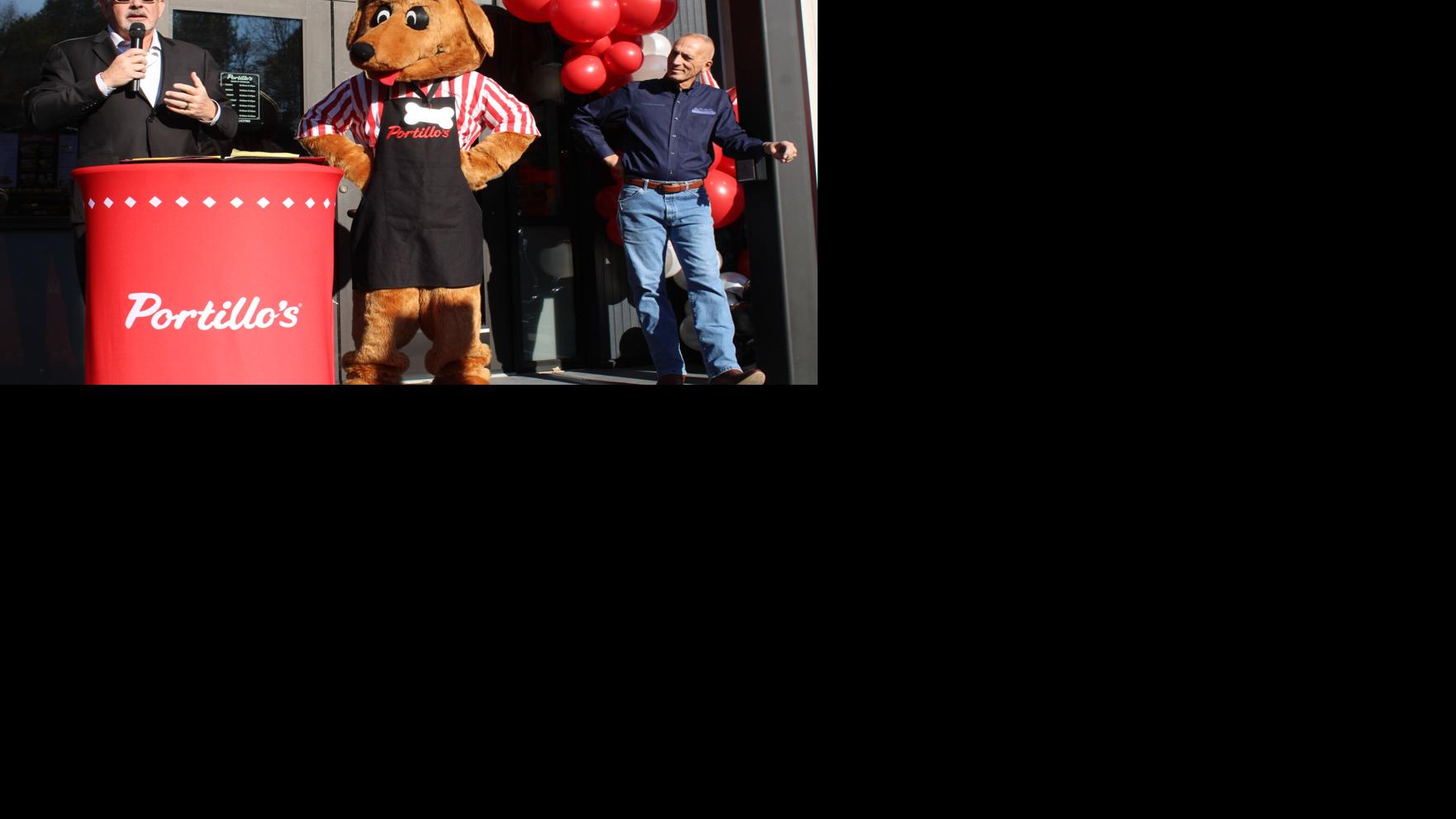Portillo’s opens first Georgia location to massive crowds in Kennesaw ...