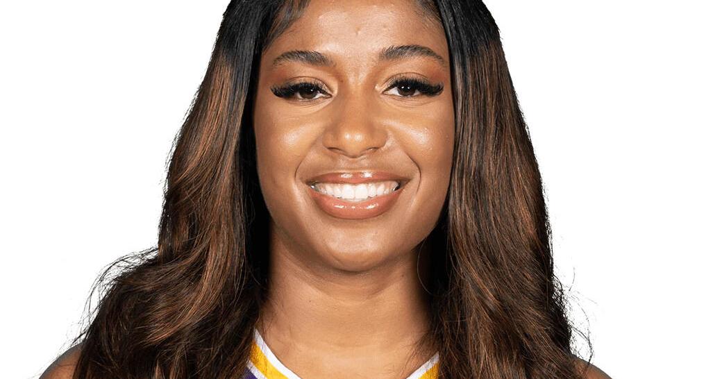 Former McEachern star Cooper part of 2022 SI Swimsuit Issue | Sports ...