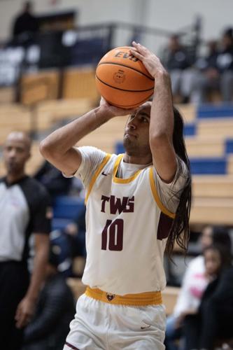 Walker holds off Houston County | Sports | mdjonline.com