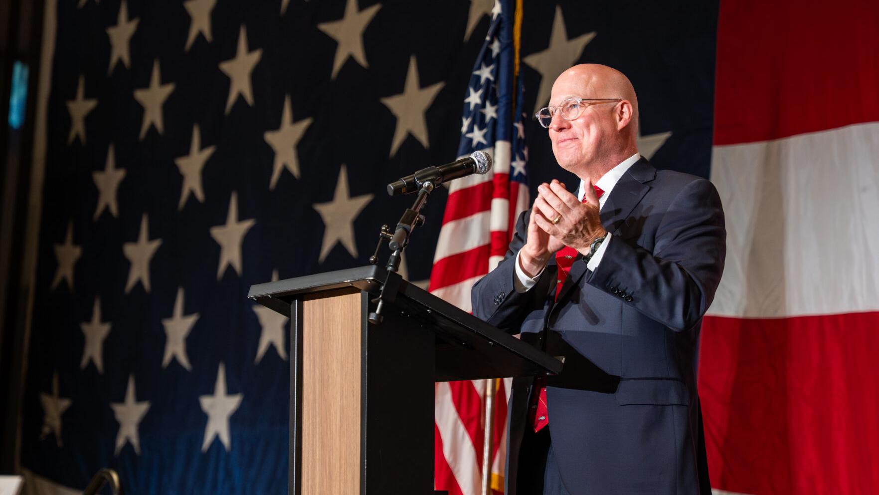 Home Depot CEO named 2025 Patriot of the Year at veterans event ...