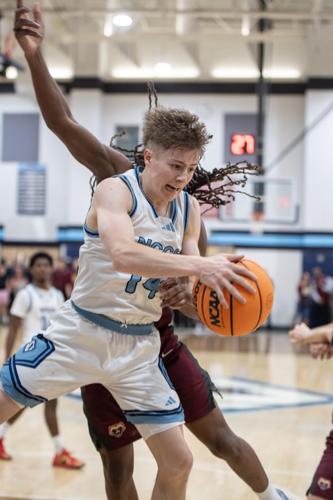 Walker pulls away from NCC | Sports | mdjonline.com