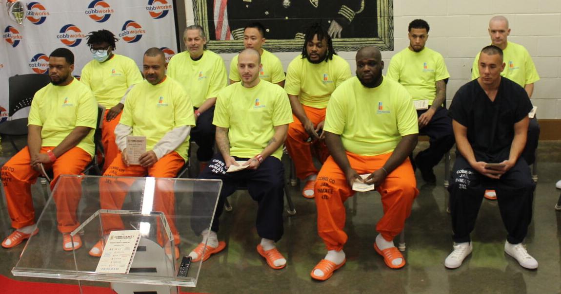 Reentry program gives 15 Cobb jail detainees fresh job prospects ...