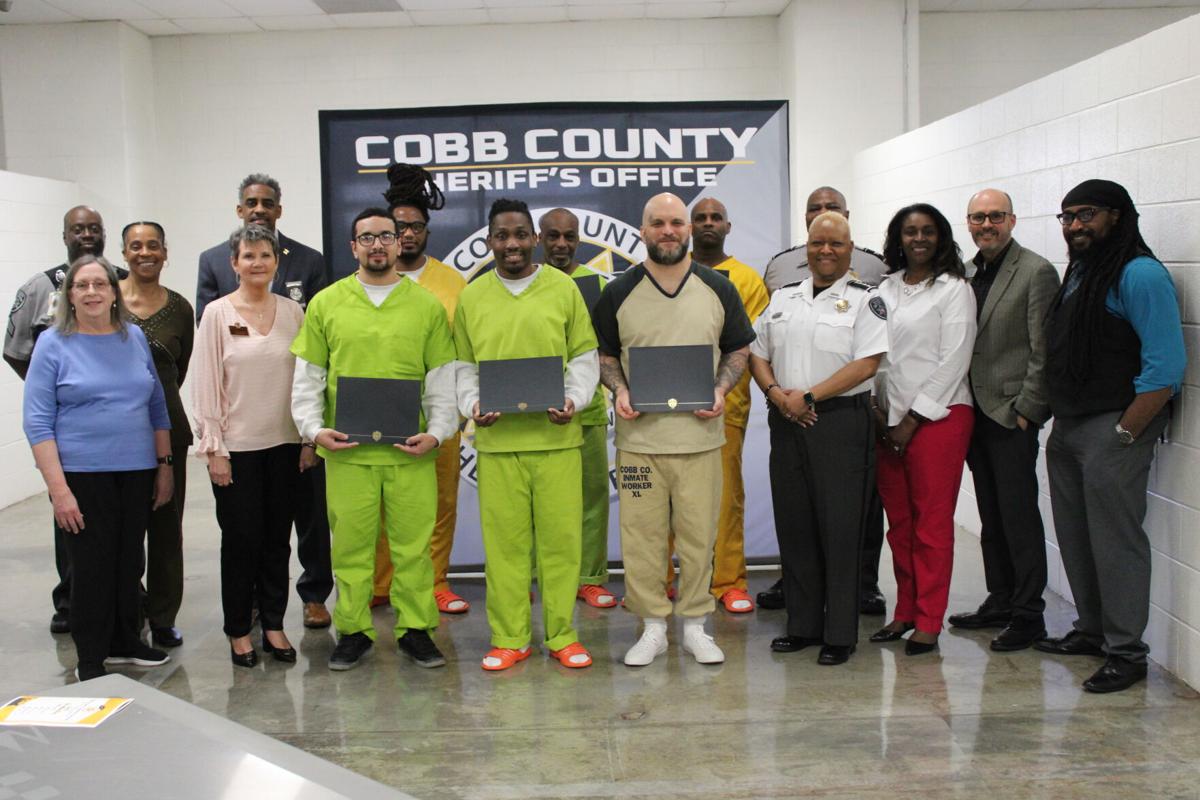 'Moving forward': Cobb Jail Inmates Graduate with GEDs | Police Fire ...