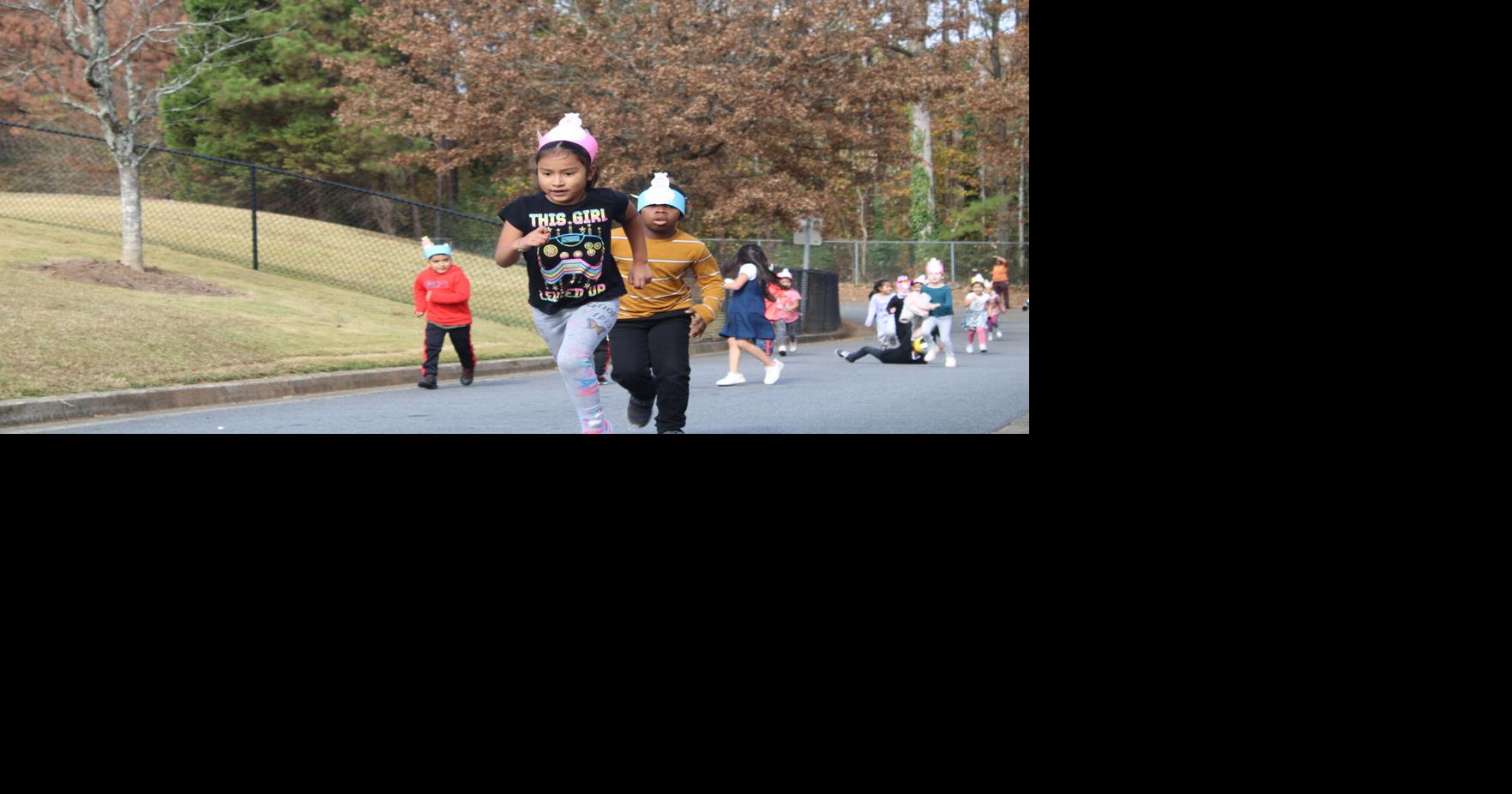 'A Good Thanksgiving Memory': Dunleith Elementary Holds Annual Turkey ...