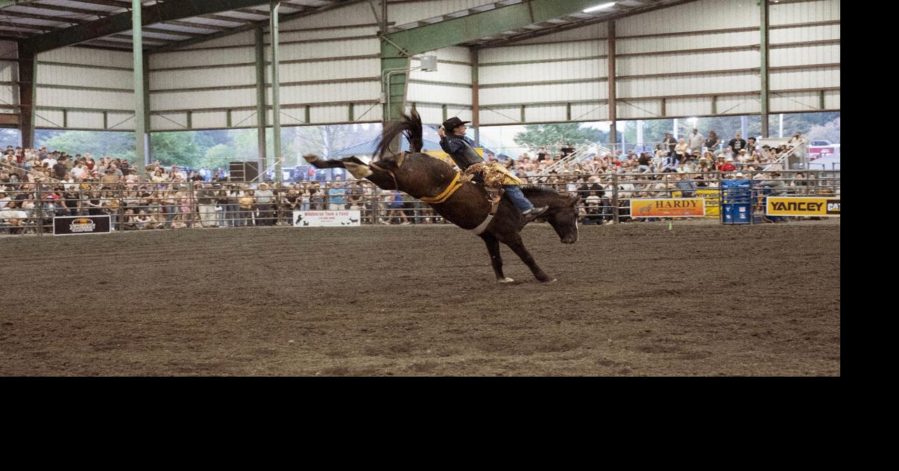 'Fun family time': Jim Miller Park Hosts First Cobb Pro Rodeo | News ...