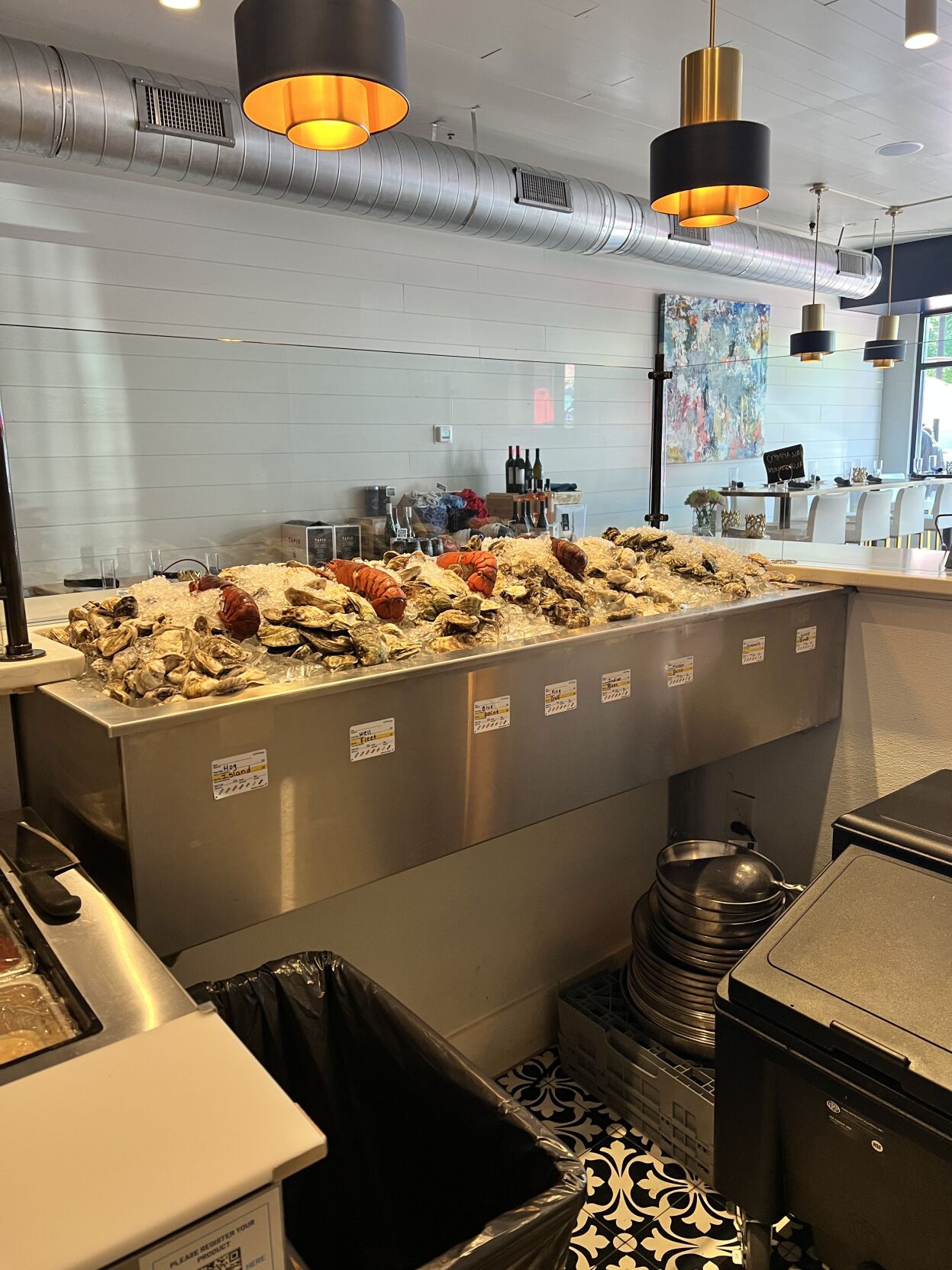 Mac's Chophouse opens new raw bar on Marietta Square | Dining ...