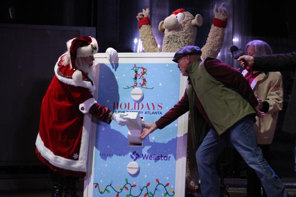 The Braves, Santa light Battery Christmas tree | News | mdjonline.com
