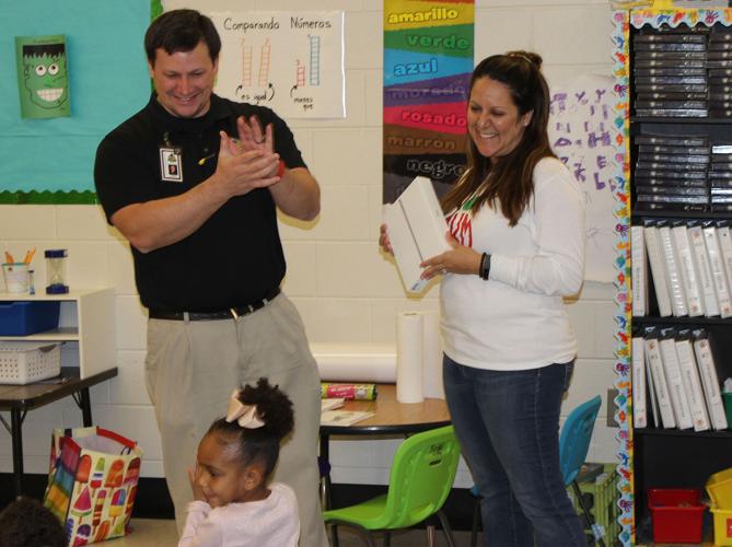 Apple for your teacher Diane Kordel, Nickajack Elementary Kindergarten ...